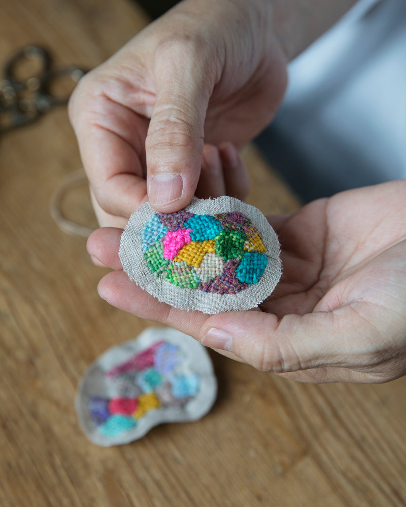 Tiny Friends: A Guide to Mosaic Embroidery | Tomomi Mimura | Laine ...